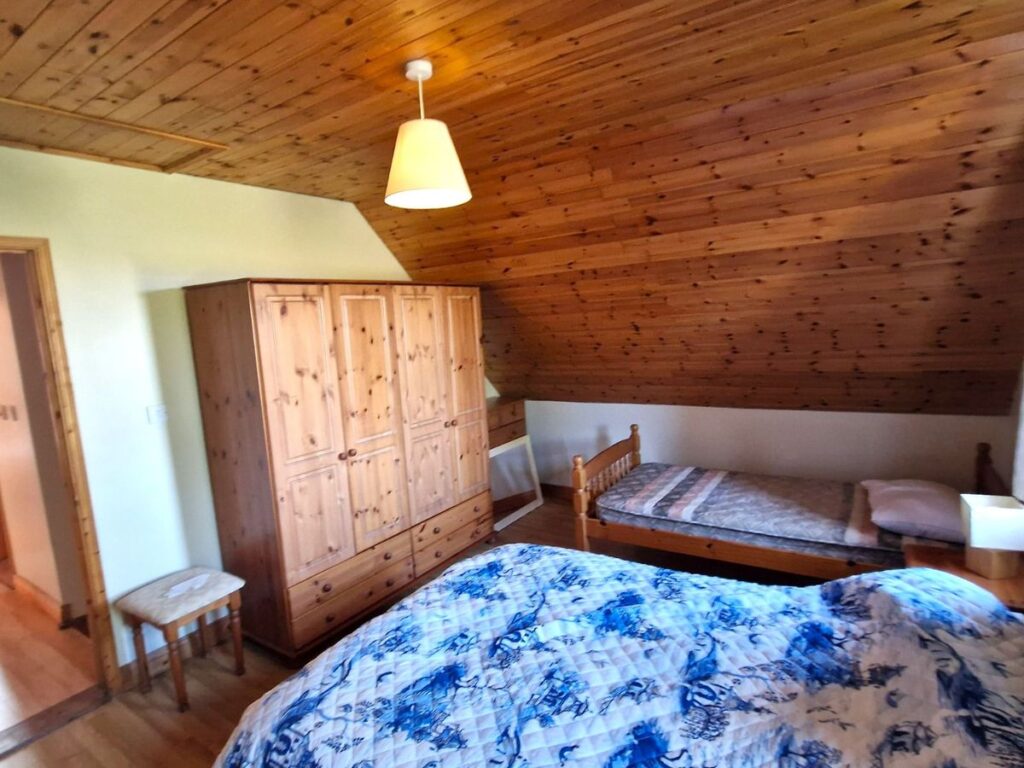 CR17 | McBride Auctioneers