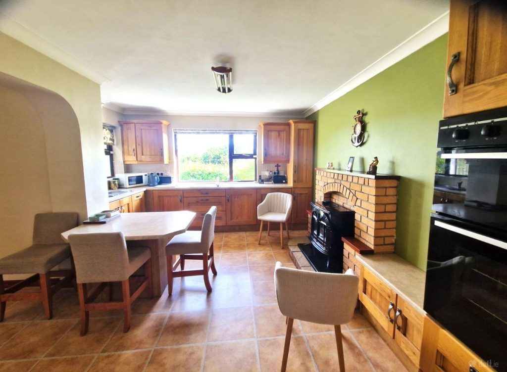 AD12 | McBride Auctioneers
